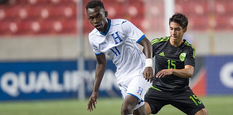 Monterrey contrató al internacional hondureño Alberth Elis