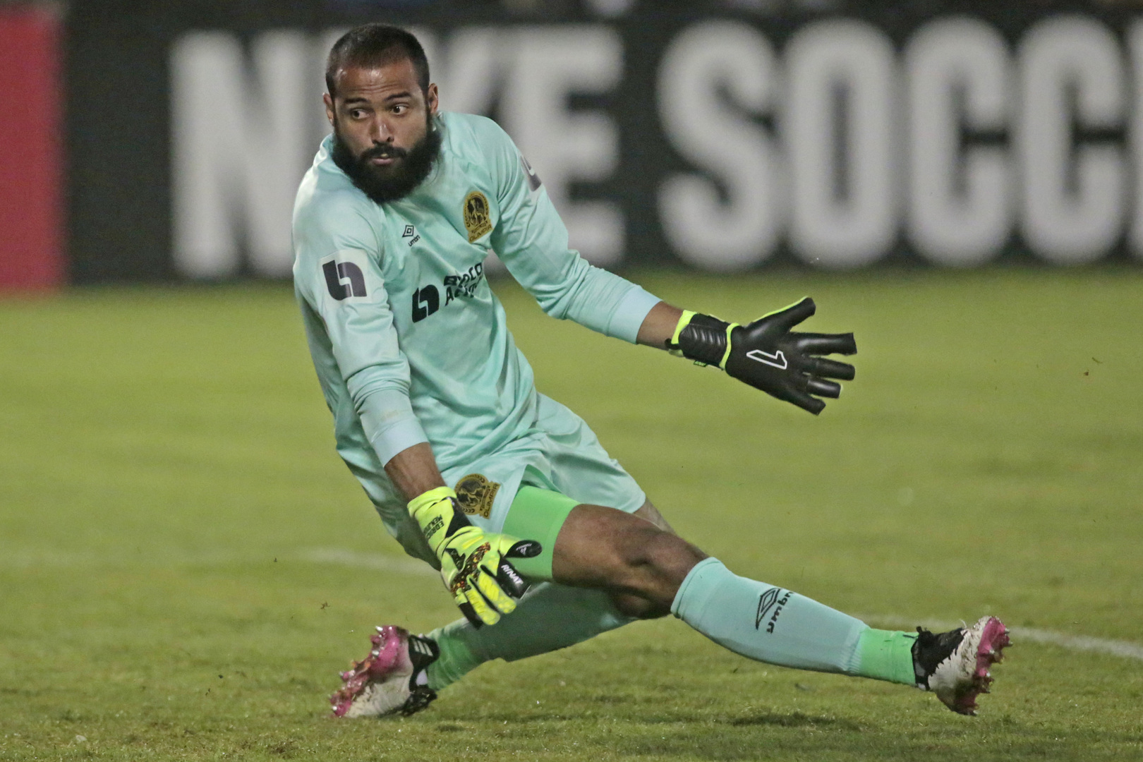 Olimpia’s dominant first half makes difference at Diriangen