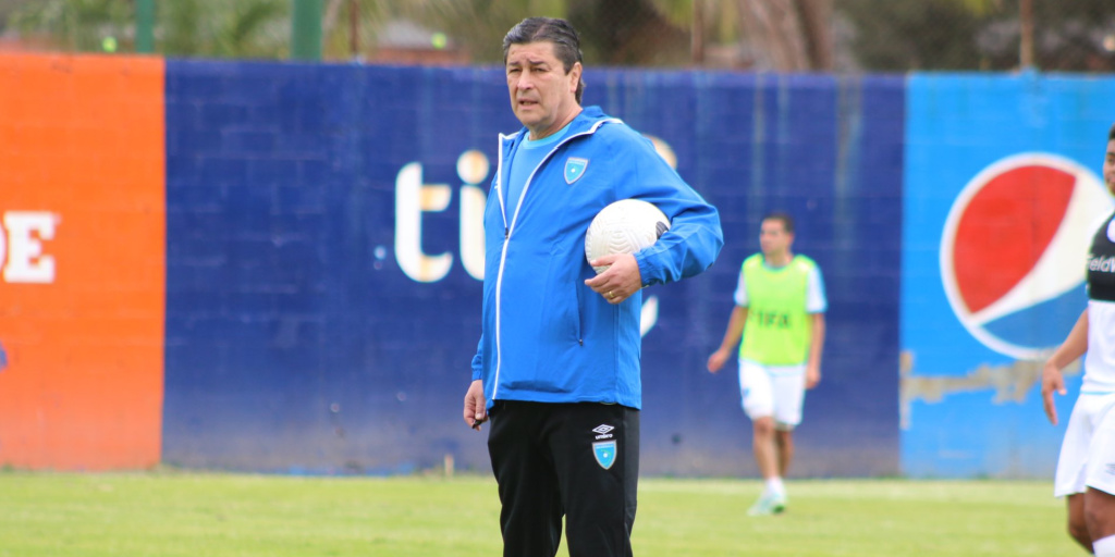 Tena: “Nuestro objetivo es clasificar a la Copa Oro”